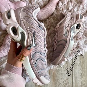 Nike | Shoes | Nwt Nike Air Max Plus Rose | Poshmark